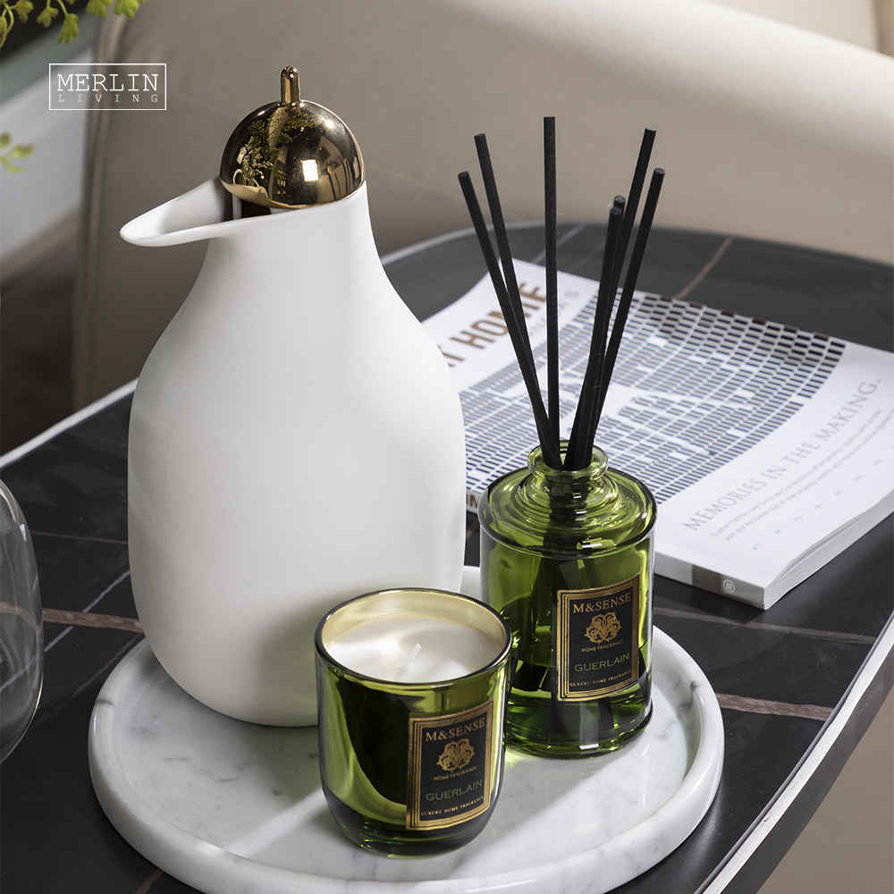 Best Merlin Living Kettle Shape White Ornaments With Gold Lid factory ...